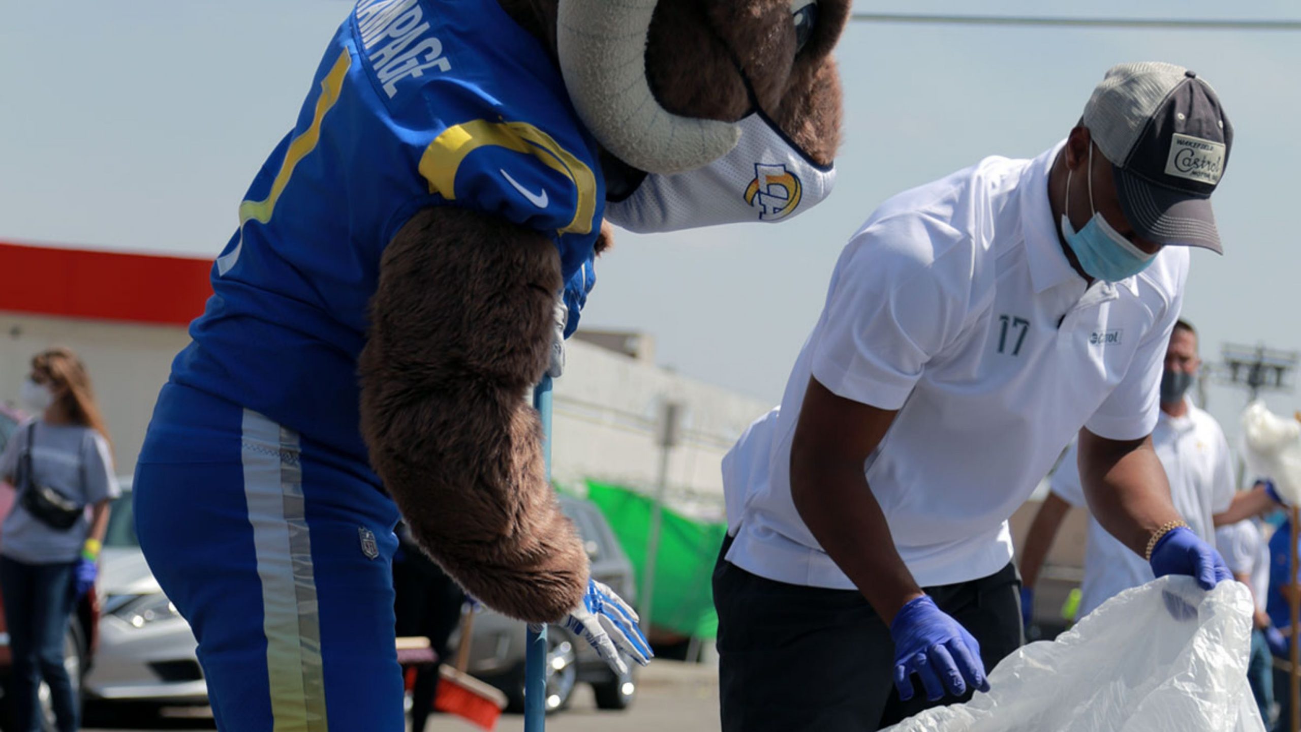 Castrol® And Los Angeles Rams Team Up To Drive Change Throughout The ...
